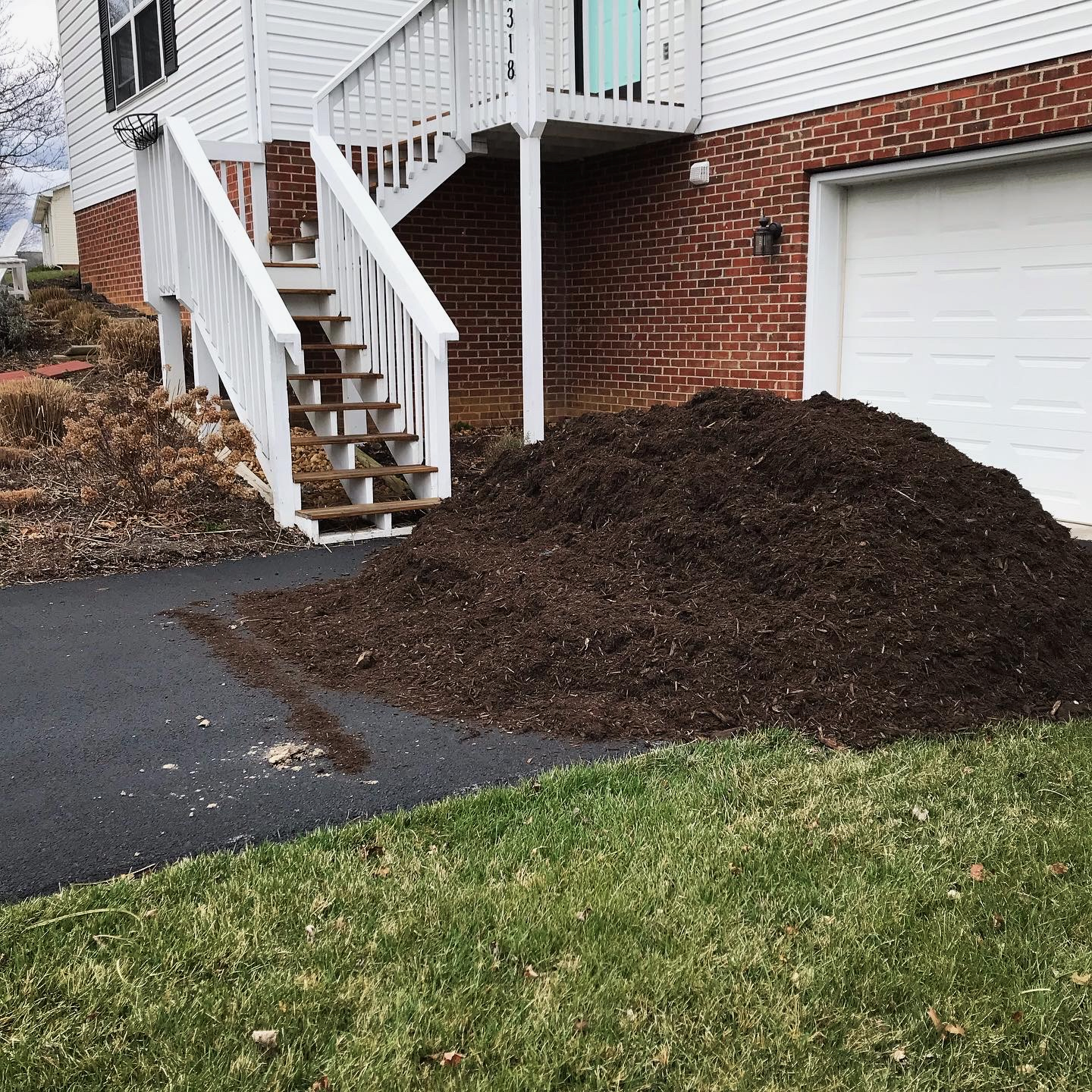 Mar 18: mulch delivery – Andrea's Gardening Blog